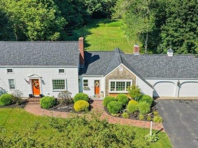 4 bedroom, Topsfield MA 01983 105174142