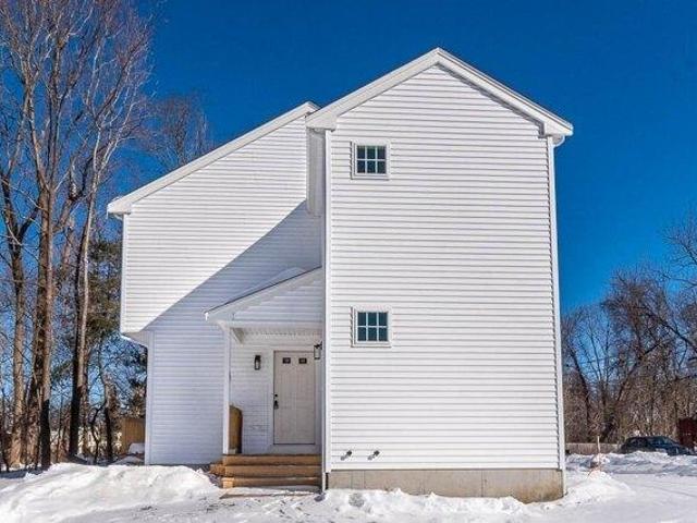 4 bedroom, Taunton MA 02780 102346306