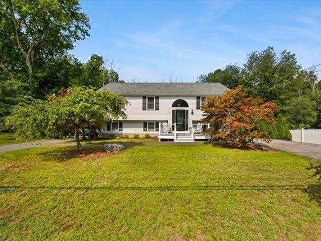4 bedroom, Taunton MA 02780 105424683