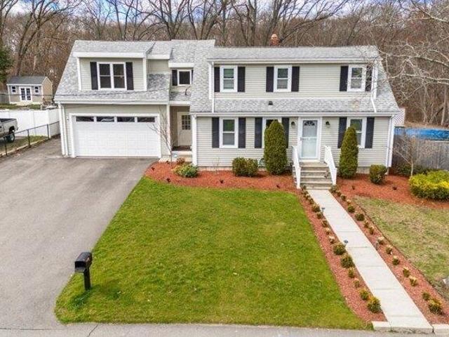4 bedroom, Taunton MA 02780 LS102344567