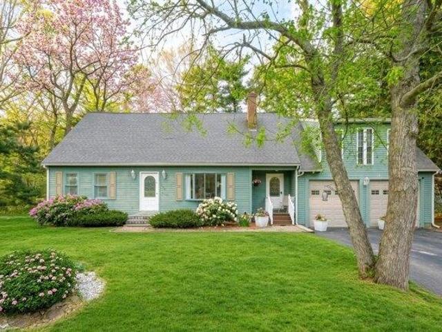 4 bedroom, Taunton MA 02780 LS103101100
