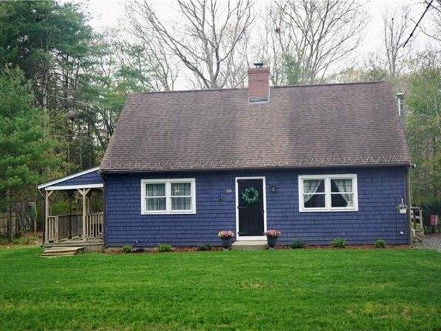 4 bedroom, Taunton MA 02718 103932499