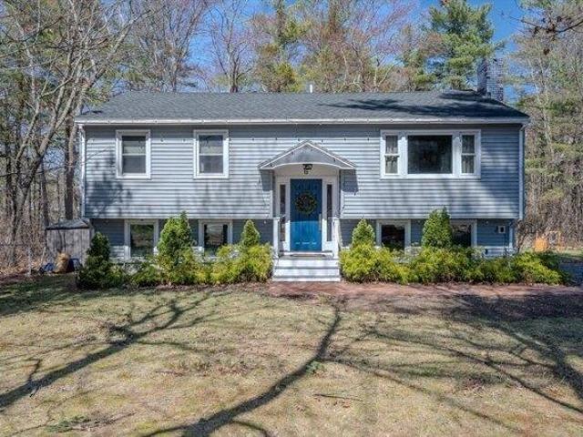 4 bedroom, Tewksbury MA 01876 LS102447177