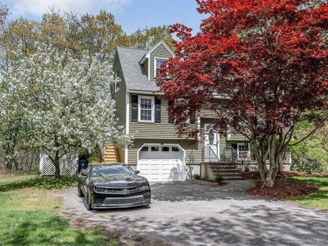4 bedroom, Tewksbury MA 01876 LS102592107