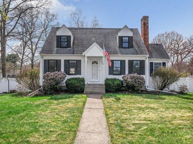 4 bedroom, Tewksbury MA 01876 102411406