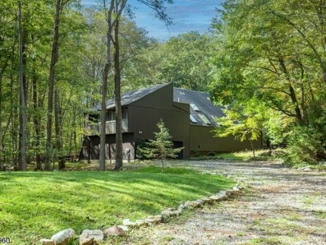 4 bedroom, Tewksbury Twp. NJ 07830 101341141
