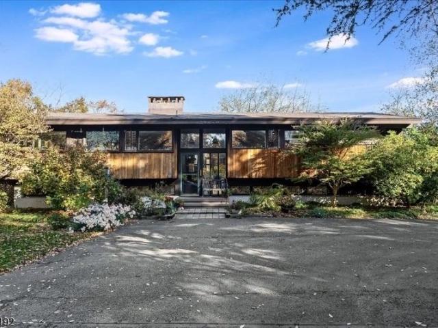 4 bedroom, Tewksbury Twp. NJ 07830 101341152