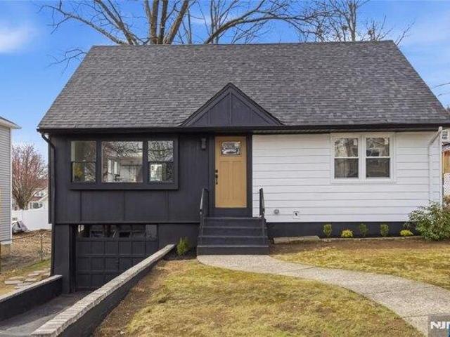 4 bedroom, Teaneck NJ 07666 102030153