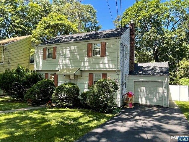 4 bedroom, Teaneck NJ 07666 105123501