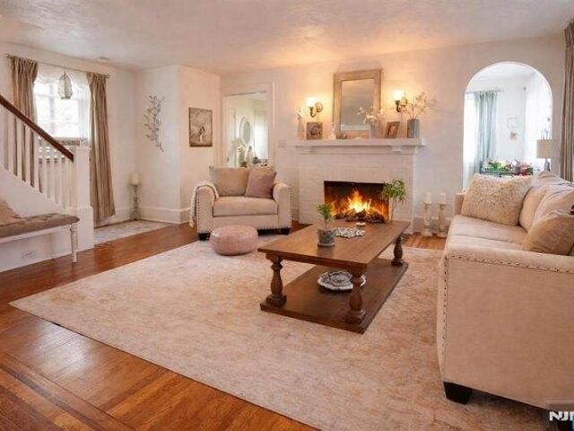 4 bedroom, Teaneck NJ 07666 LS101706010