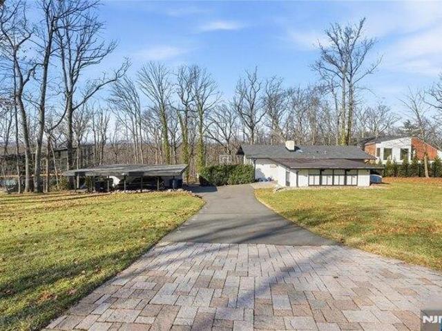 4 bedroom, Tenafly NJ 07670 102316502