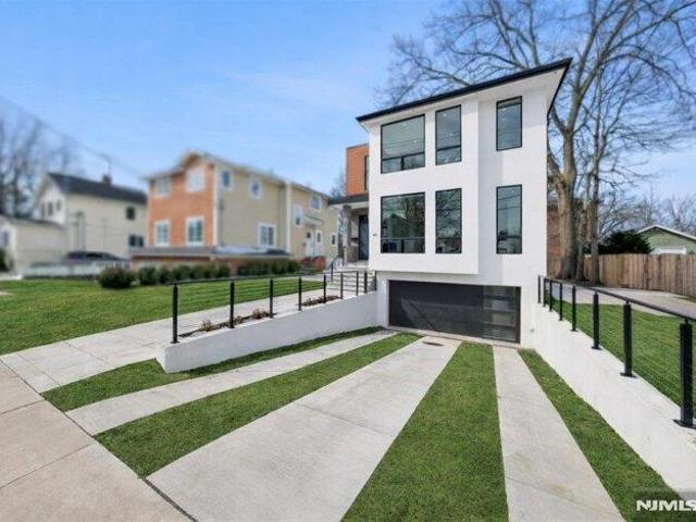 4 bedroom, Tenafly NJ 07670 104690229