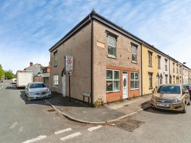 4 bedroom terraced bungalow for sale