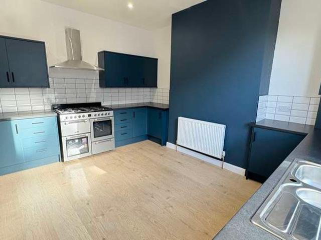 4 Bedroom Terraced House