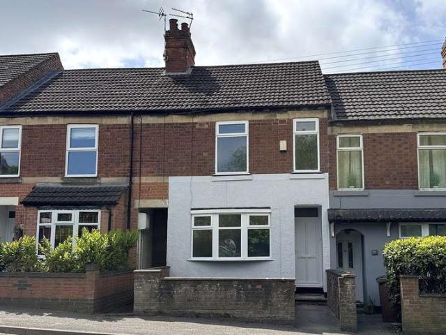 4 Bedroom Terraced House