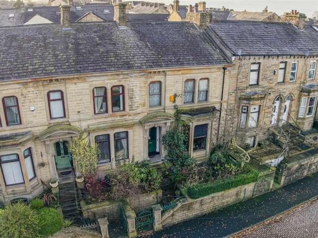 4 Bedroom Terraced House