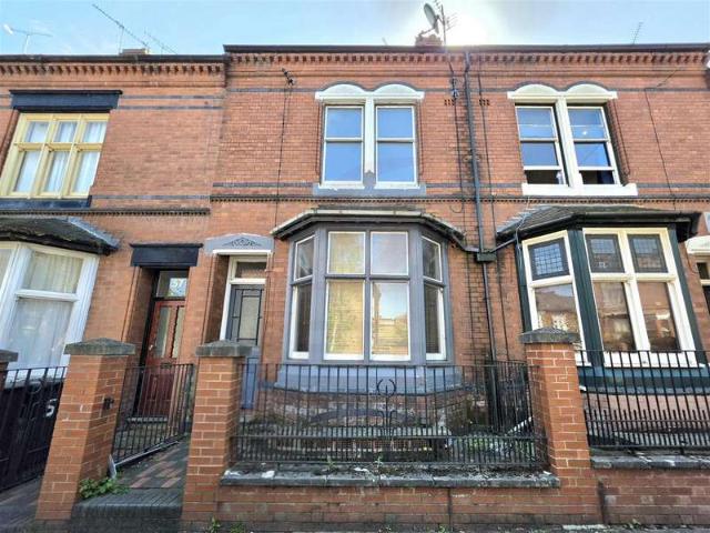 4 Bedroom Terraced House