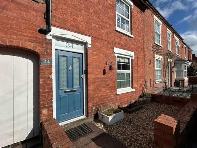 4 Bedroom Terraced House