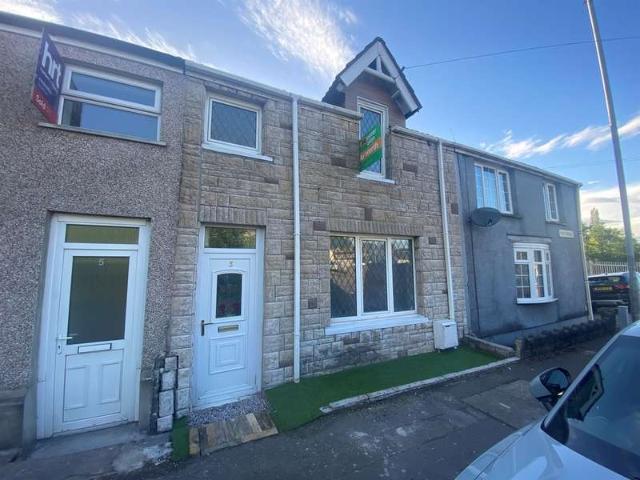 4 Bedroom Terraced House