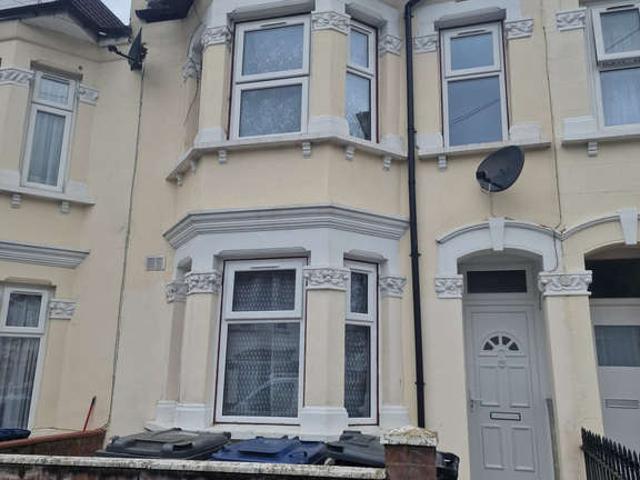 4 Bedroom Terraced House