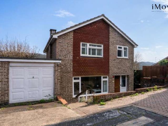 4 Bedroom Terraced House