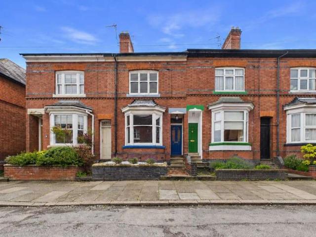 4 Bedroom Terraced House
