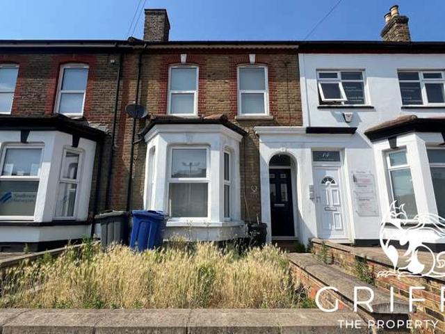 4 Bedroom Terraced House