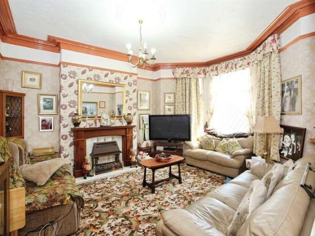 4 Bedroom Terraced House