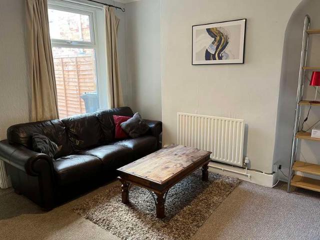 4 Bedroom Terraced House