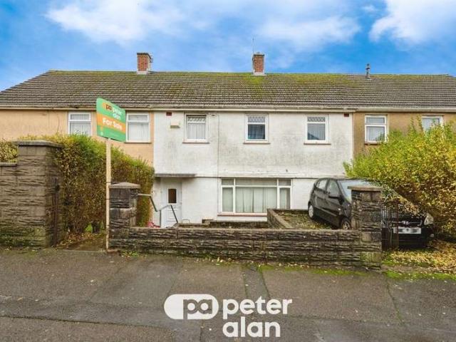 4 Bedroom Terraced House