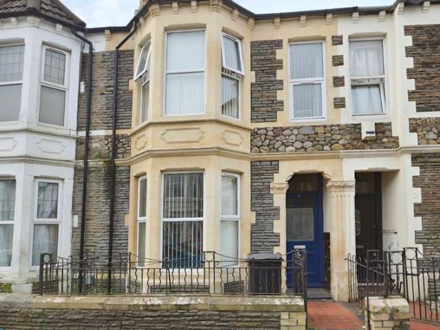 4 Bedroom Terraced House