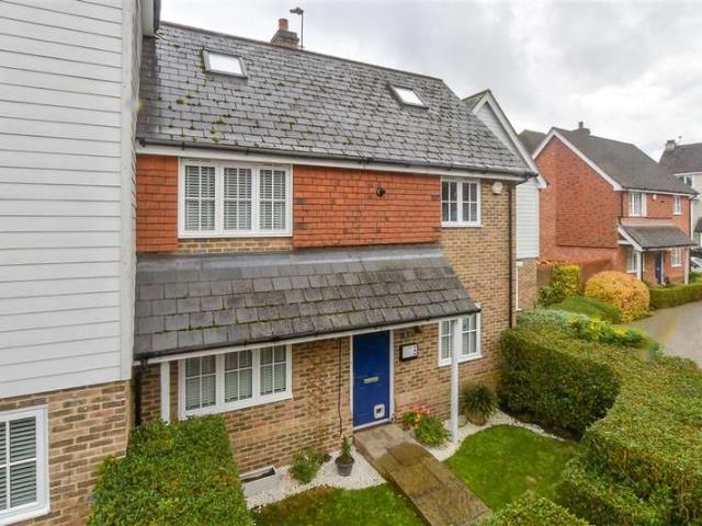 4 Bedroom Terraced House