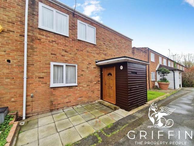 4 Bedroom Terraced House