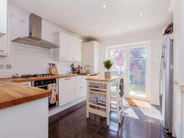4 Bedroom Terraced House