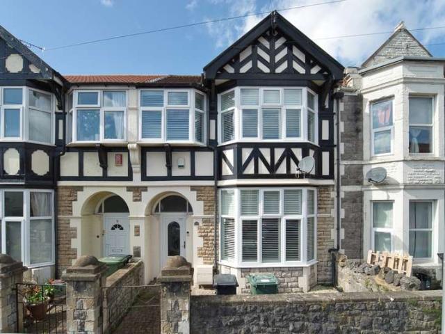 4 Bedroom Terraced House