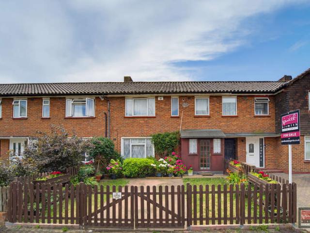 4 Bedroom Terraced House