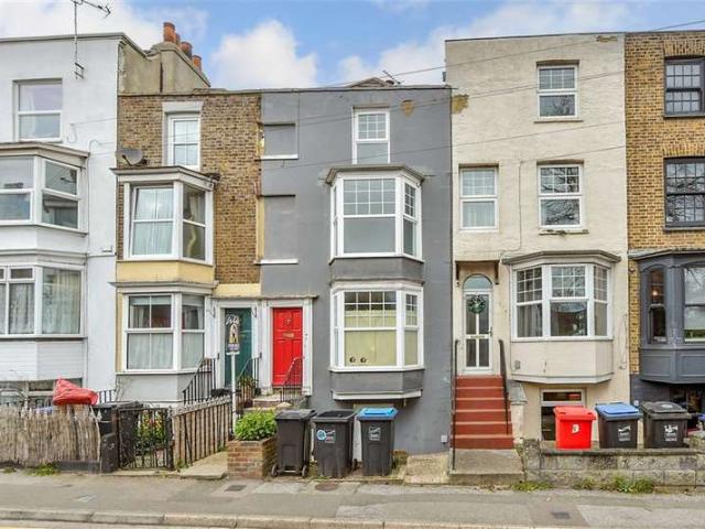 4 Bedroom Terraced House