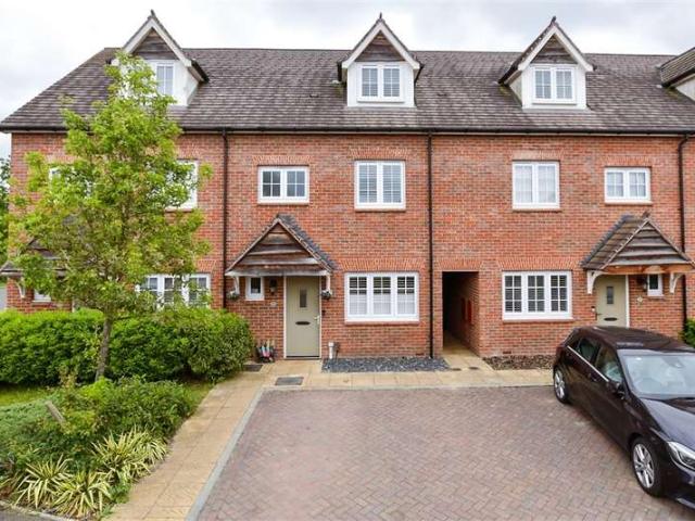 4 Bedroom Terraced House