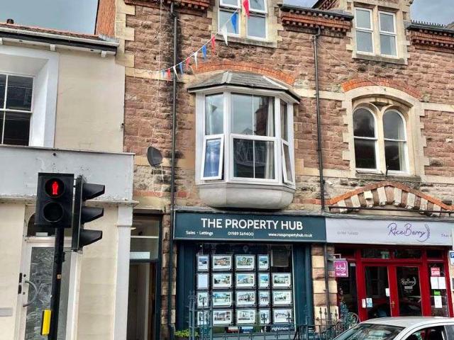 4 Bedroom Terraced House
