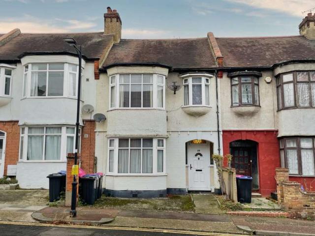 4 Bedroom Terraced House