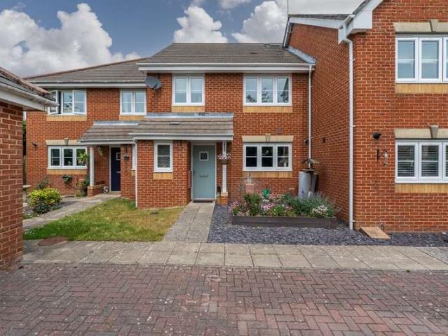 4 Bedroom Terraced House