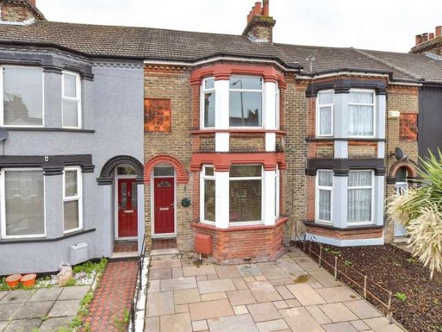 4 Bedroom Terraced House