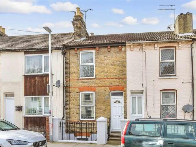 4 Bedroom Terraced House