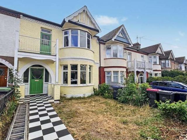 4 Bedroom Terraced House