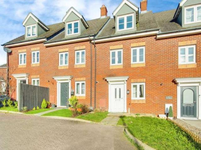 4 Bedroom Terraced House