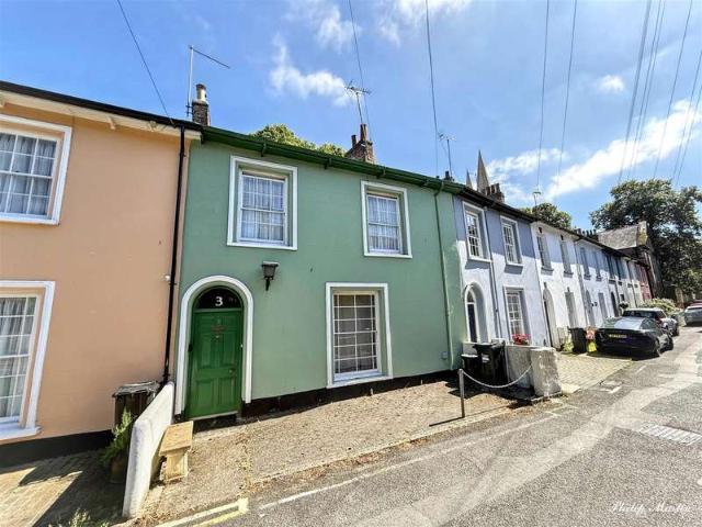 4 Bedroom Terraced House