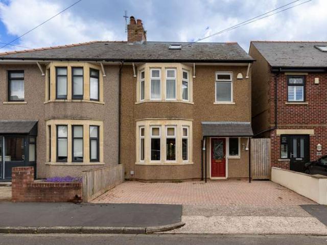 4 Bedroom Semi Detached House