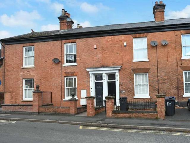 4 Bedroom Terraced House