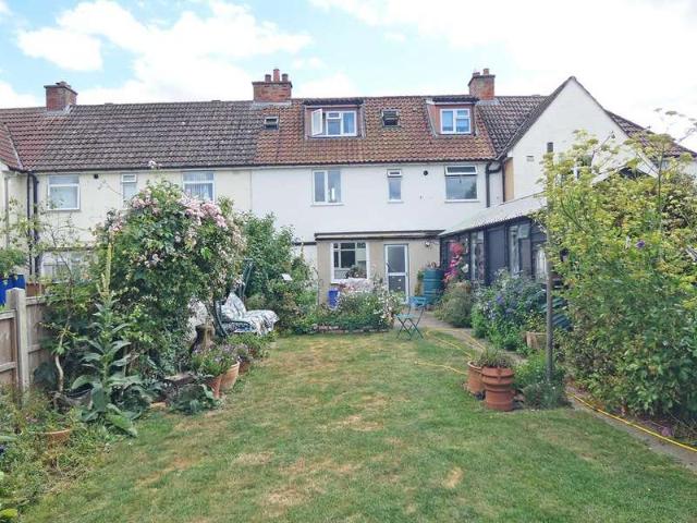 4 Bedroom Terraced House