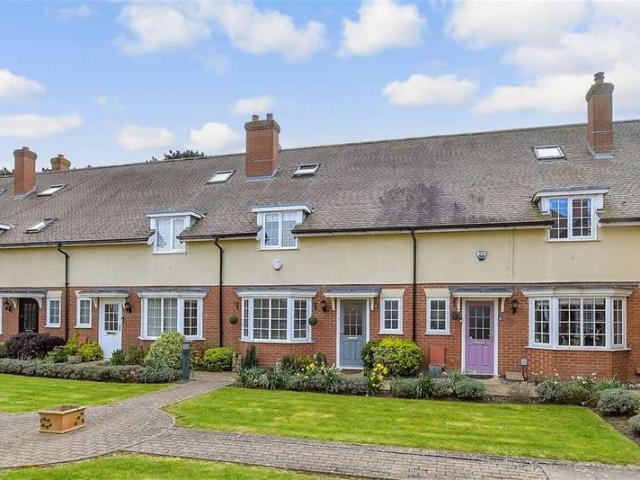 4 Bedroom Terraced House